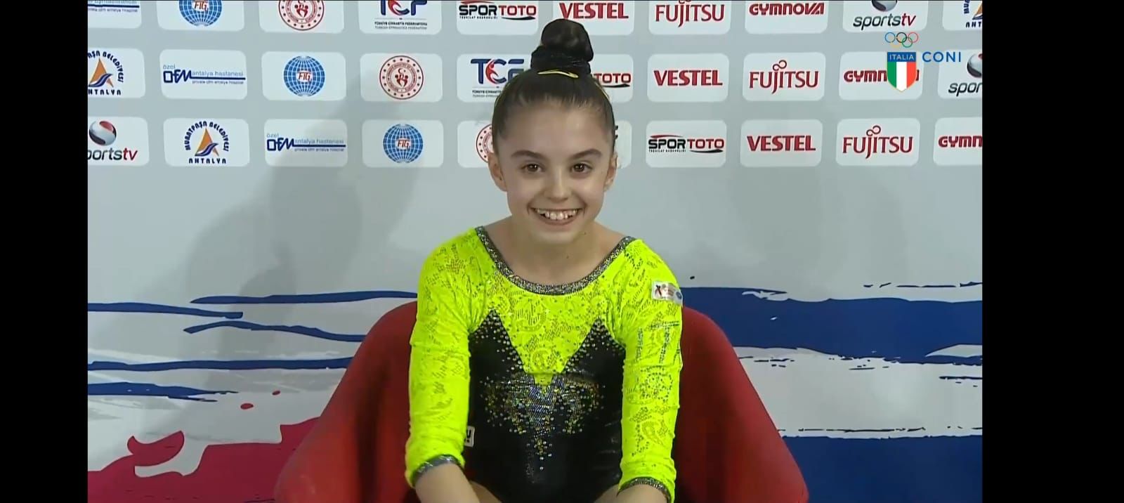 Vercelli in festa per l'oro mondiale nel corpo libero di Giulia Perotti ...